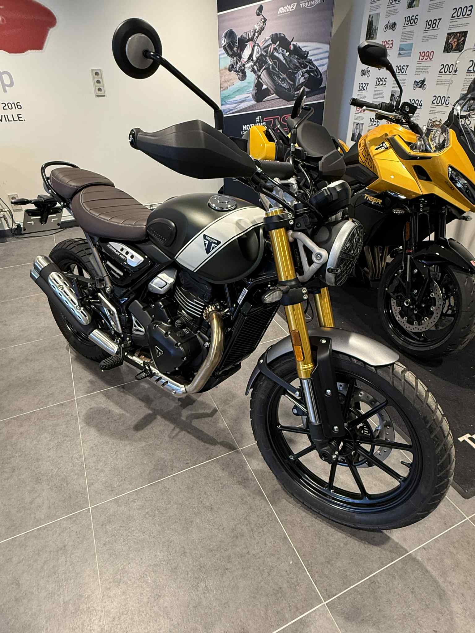 TRIUMPH SCRAMBLER 400 X – Moto JL Selection
